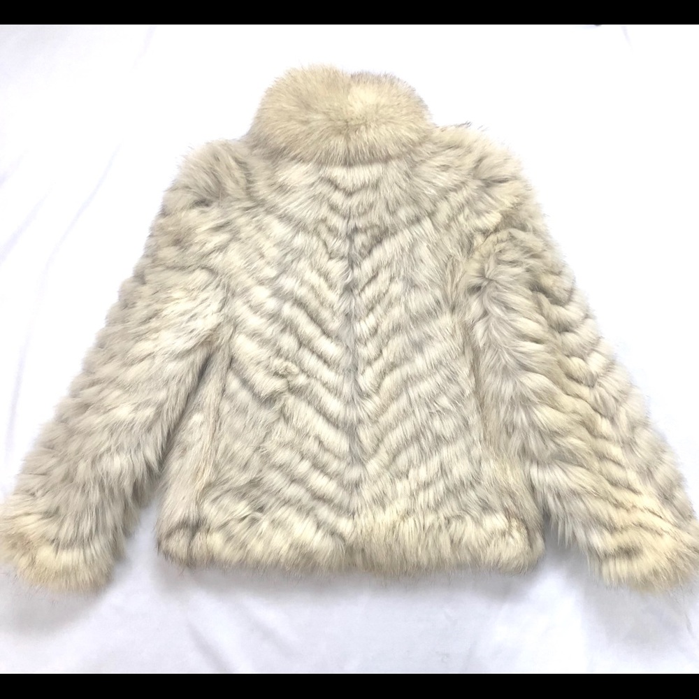 Saga Fox Vintage Fox Fur Coat Rare Chevron Size Sm - Gem